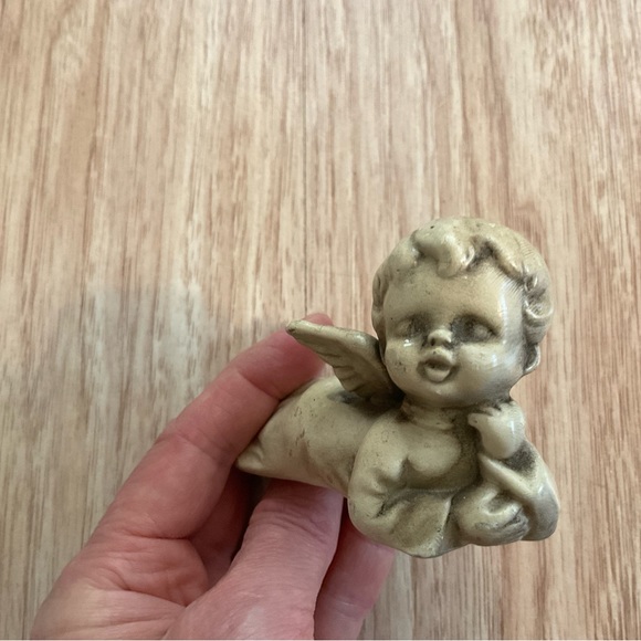 Other | Angel Laying Statue Small Ceramic 35 Vintage | Poshmark